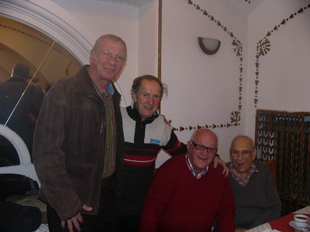 La 14.07.2013 Victor H. Guțu, decanul de vârstă al Clubului Seniorilor ...